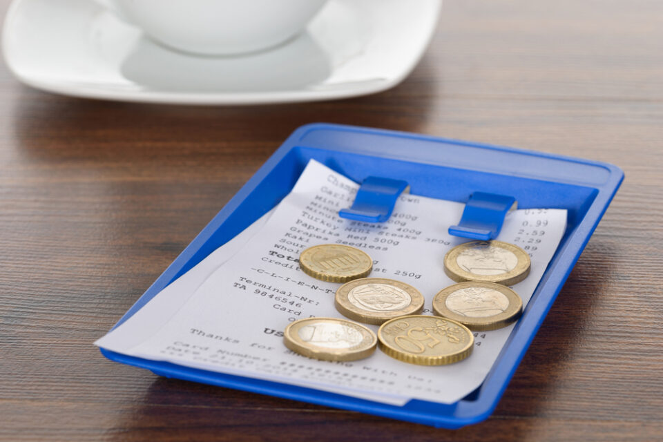 Tipping Culture in Canada - DiscoverCanada.Blog